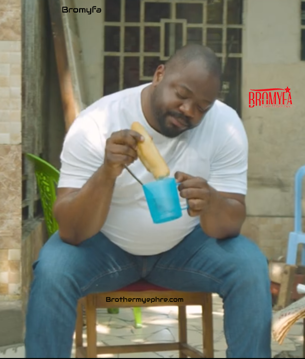 Le clip ''Esimbi te'' de Moïse Mbiye cumule un million de vues en 5 ...