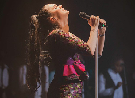 En image : le tout premier concert de Simiane Music à Kinshasa - MINGA ...