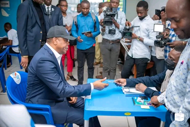 RDC-élections 2023 : Denis Kadima a reçu le spécimen de sa carte d ...