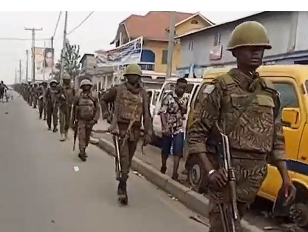 RDC : Incroyable, ce chant des militaires FARDC séduit les internautes ...