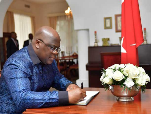 RDC-Turquie : Le président Félix Tshisekedi a signé le registre des ...