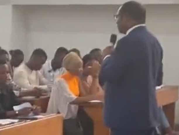 RDC: Devant ses étudiants de l'UCC, le prof Noel Tshiani qualifie le ...