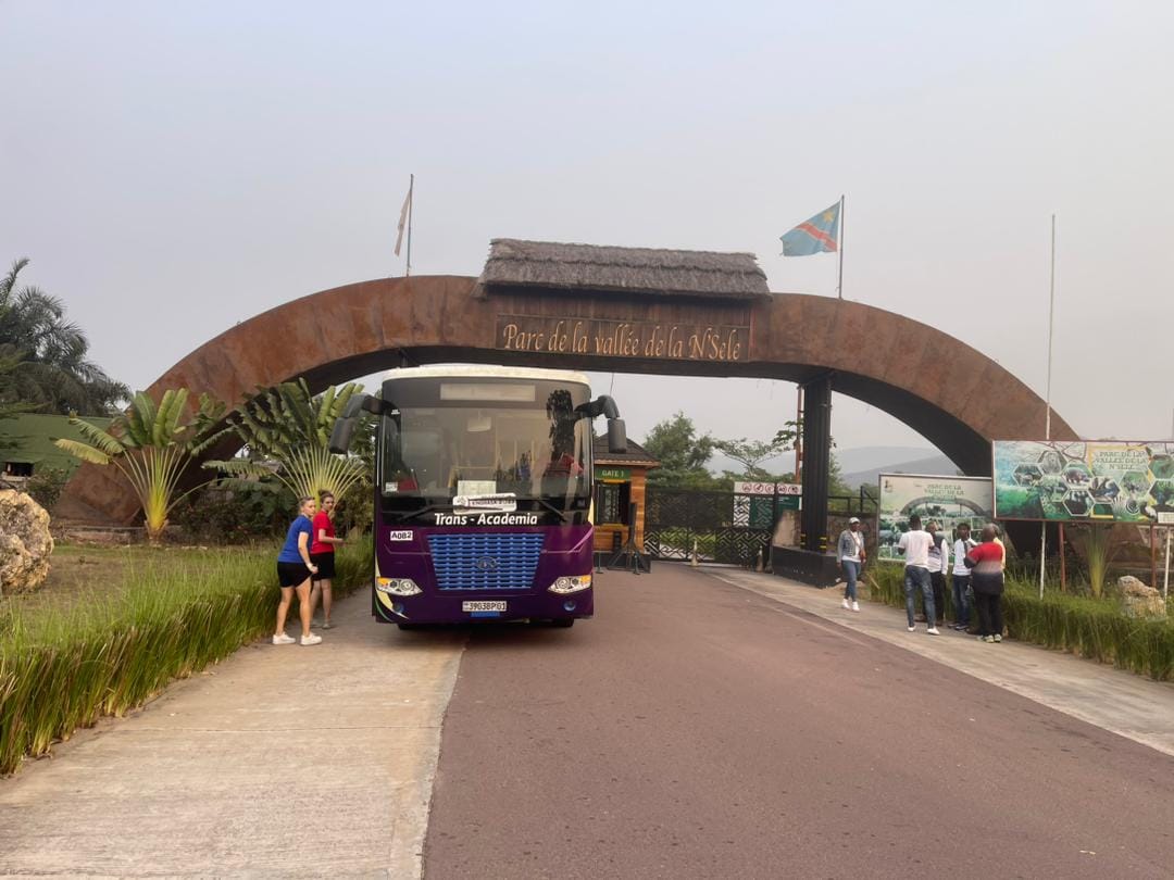 ‎Les FARDC à Kingakati : Après la fin de l'opération, le parc de la ...