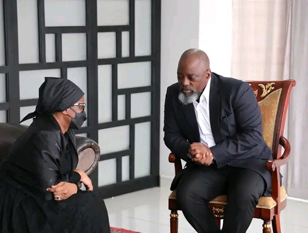 En image : Séjournant en Namibie, le président honoraire de la RDC ...